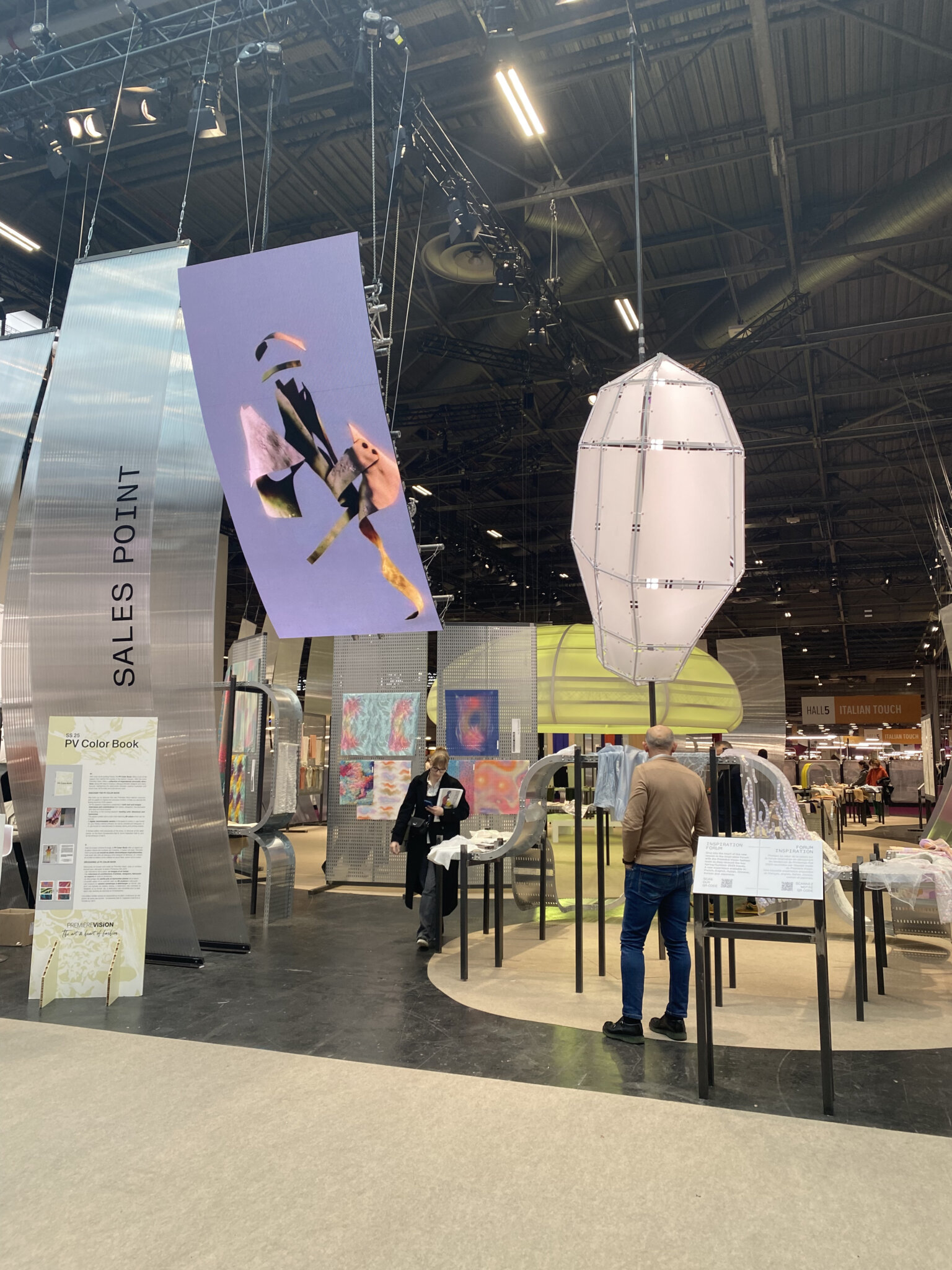 Première Vision: Spring-Summer 2025 Fabric Trends! - Peclers Paris Première Vision: Spring-Summer 2025 Fabric Trends! - Peclers Paris
